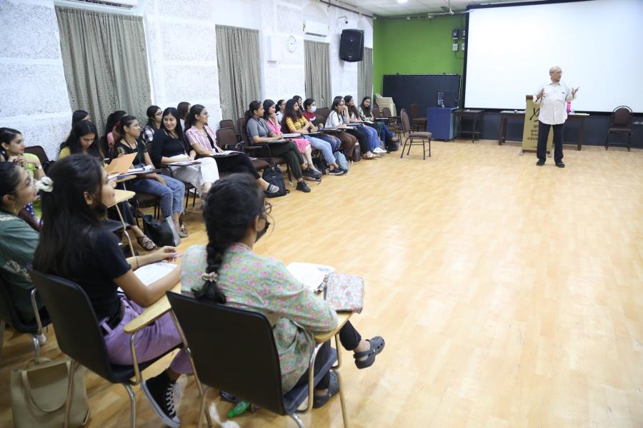 Mass Media Courses - Mass Communication, Journalism, Advertising and ...